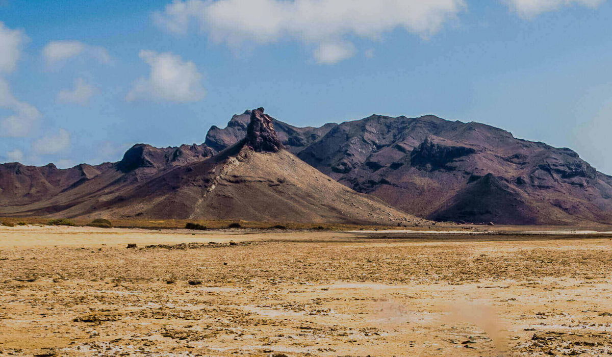 Conheça melhor a Ilha inabitada de Santa Luzia em Cabo Verde