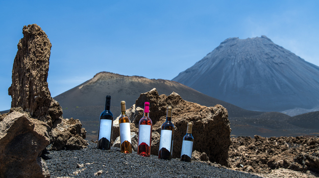 Visite a ilha do Fogo com o vulcão mais activo de Cabo Verde